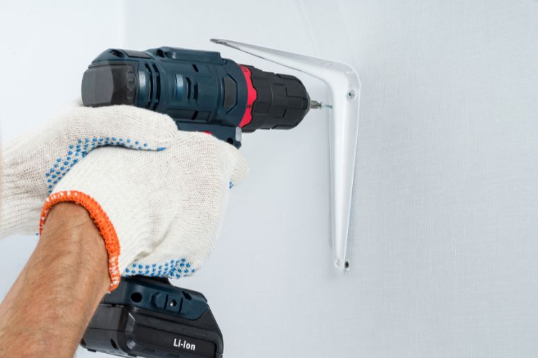 3 Tips for Determining How Long of a Bracket You Need – Right On Bracket